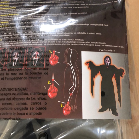 Fun World/ Scream | Costumes | Ghost Face Kids Bleeding Mask Costume ...